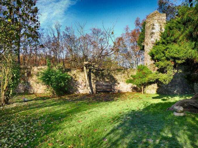 Schloss Scharfenberg eine der ältesten Burganlagen Sachsens 🥇 ...